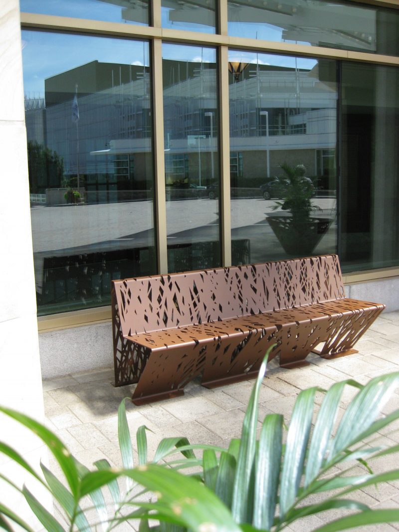 Bench design: the elevation of urban comfort - LAB23